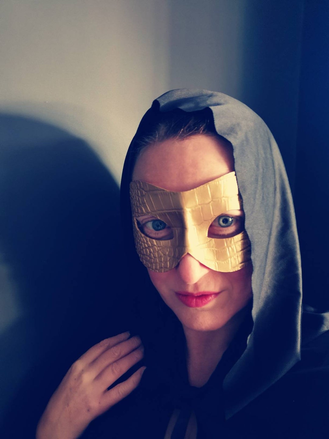 Petite Curved Luxury Gold Leather Snake Croc Print Pattern. Erotic ...