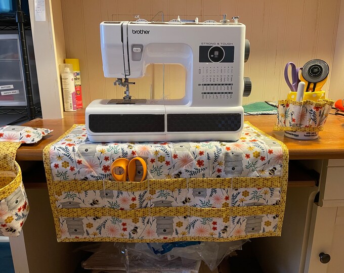 Bees Print With Honeycomb Trim Quilted Sewing Machine Mat With Matching ...