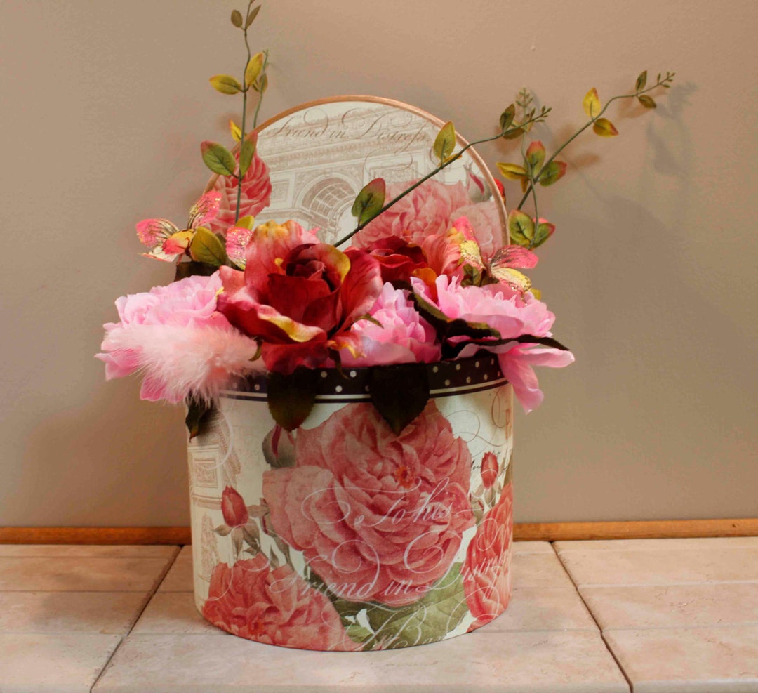 Pink Roses Paris Hat Box Floral Arrangement Pamsdezines Parisian Pink ...