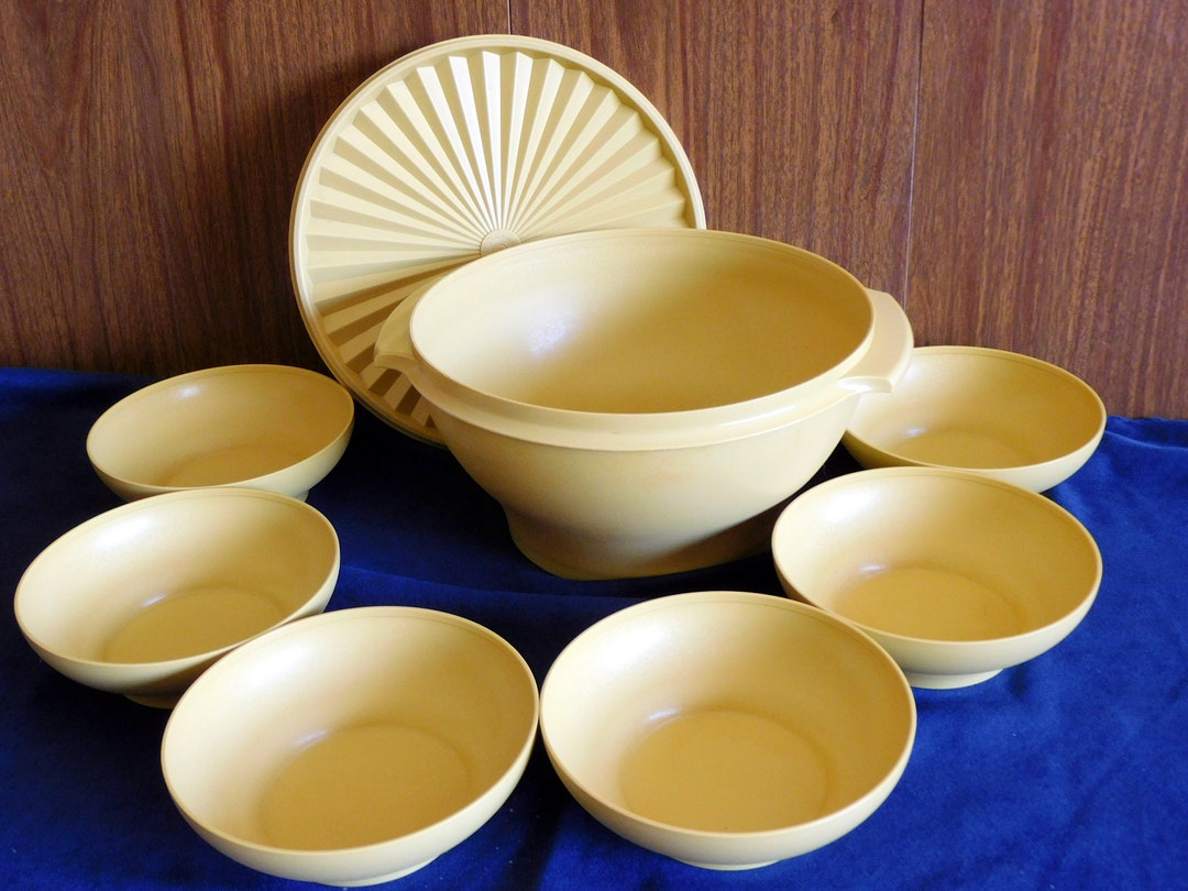 Vintage Gold Tupperware Servalier Salad Bowl 880 With Smaller Salad ...