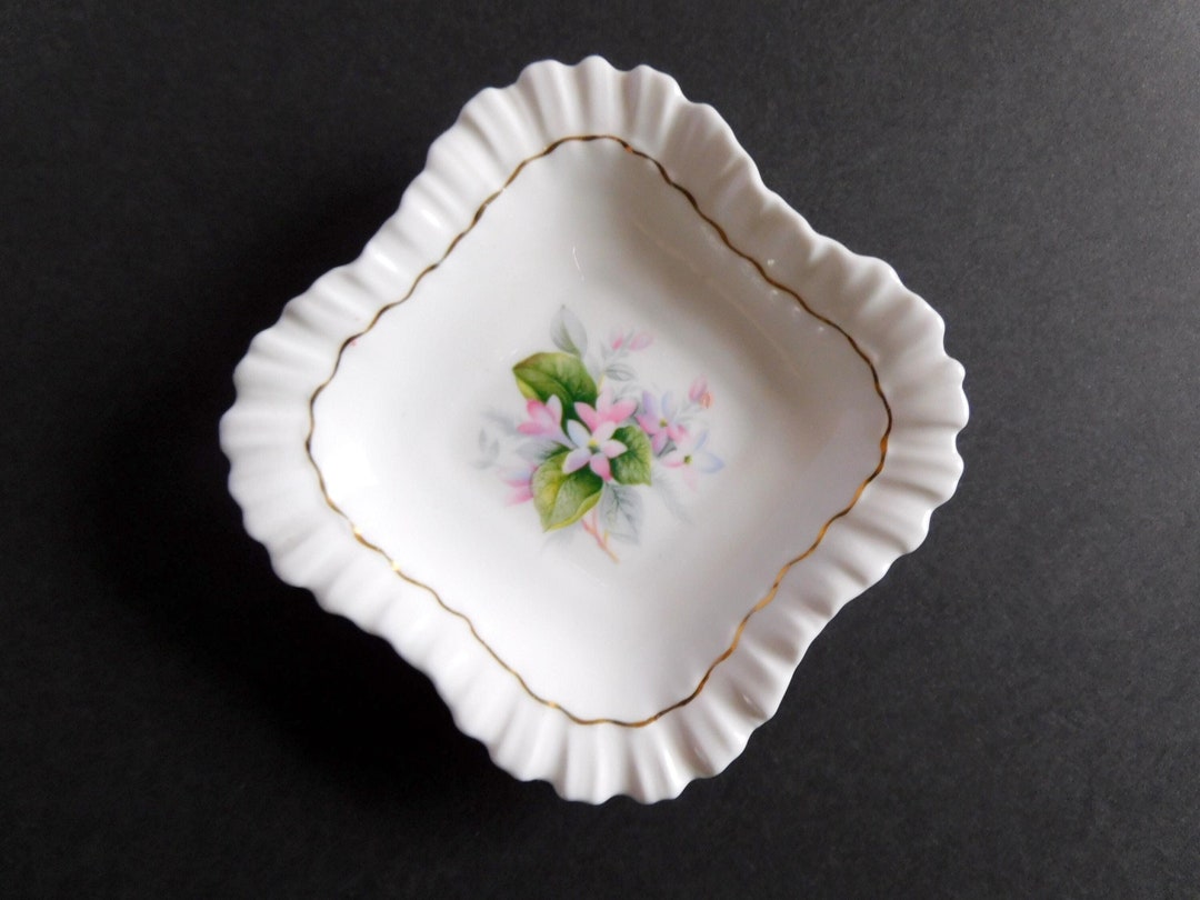 Vintage Royal Adderly Mayflower Dish, Royal Adderly Canadian Provincial ...