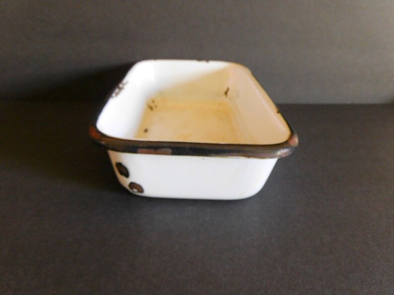 Vintage Small White Enamel Dish, Laboratory Enamel Dish, Hospital ...