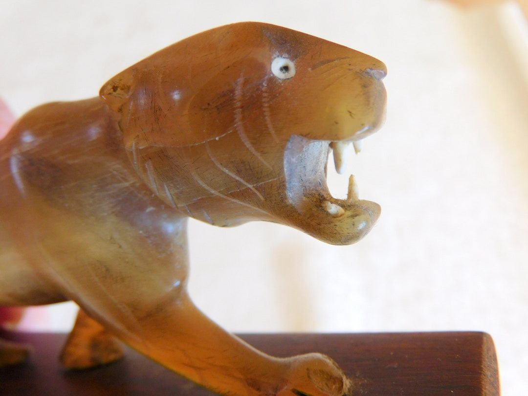 Carved Horn Tiger, Carved Horn Leopard, Carved Horn Cat, Horn Carving ...