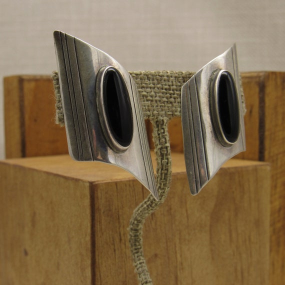 Allen & Paula Boyd Black Onyx and Sterling Silver Cli… - Gem