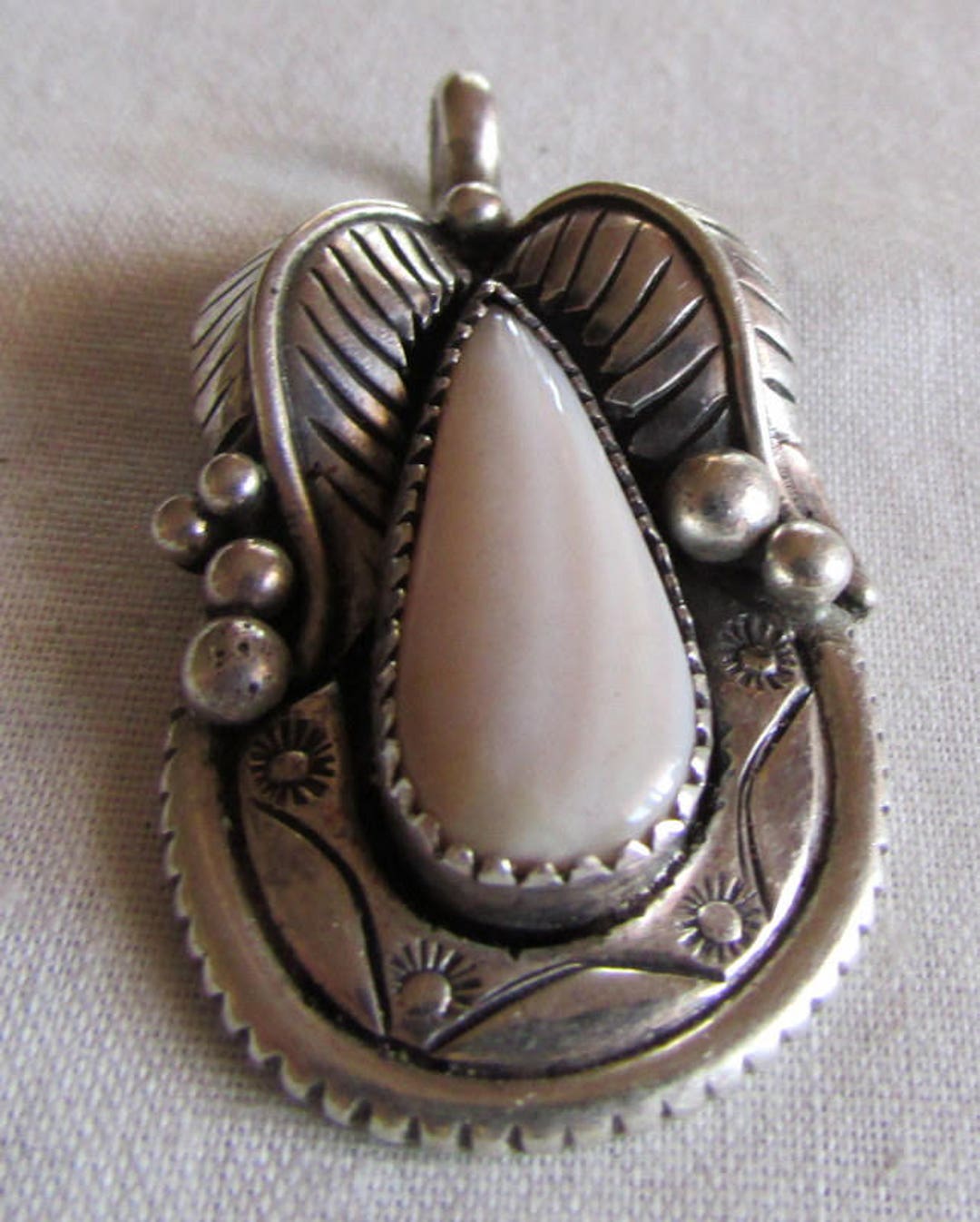 Sterling Silver and Pink Mussel Shell Pendant Navajo Style + - Etsy