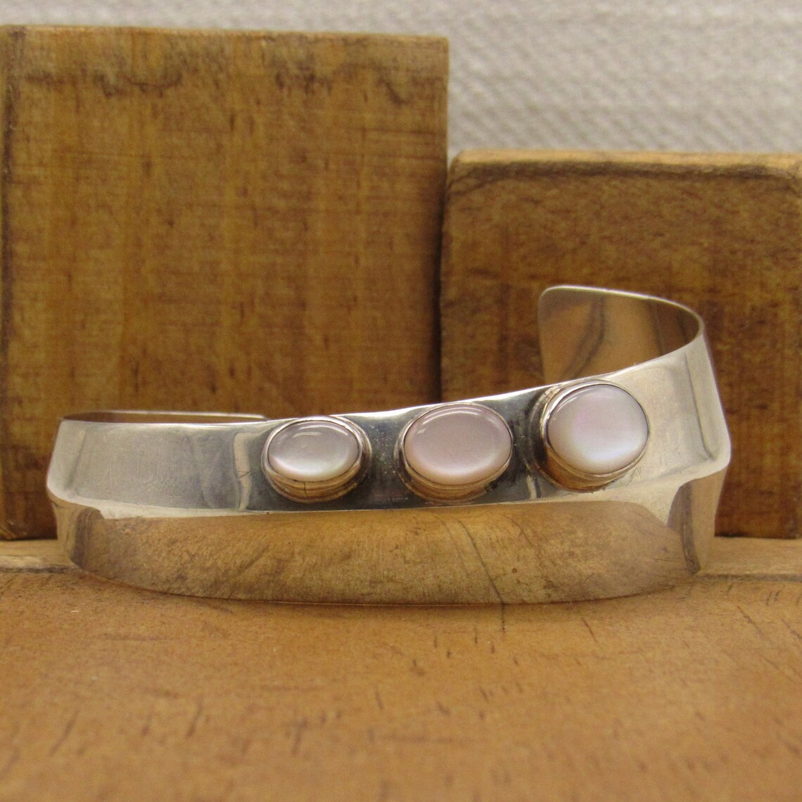 Navajo Sterling Silver and Pink Mussel Shell Cuff Bracelet + - Etsy
