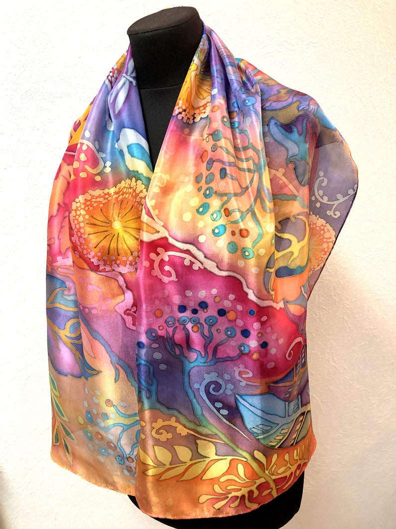 Foulard en soie Feuilles, herbes. Foulard en soie à motif naturel ...