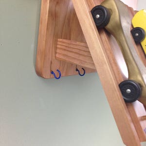 Pinewood, Five Car Derby Display, Derby Car and Trophy Shelf Wall Shelf ...