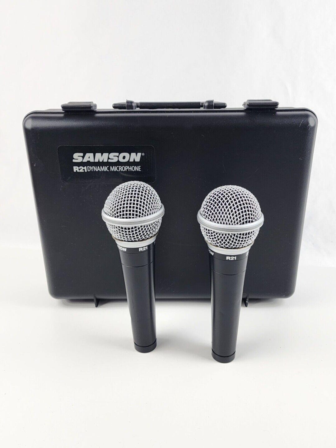 Samson R21 Dynamic Vocal Microphone 2-pack Mics Hard Case Tested ...