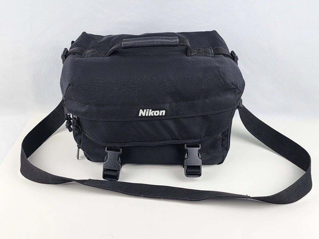 Nikon Black Nylon Camera Bag SLR Large 13 Wide Adjustable Padded ...