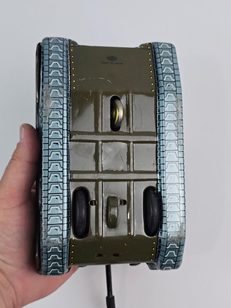 Vintage Tin M-4 U.S. Army Tank Friction Motor Toy Japan - Hard to Push ...