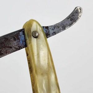 Vintage Case Brand Case's Ace Straight Razor, Chipped Blade Clean ...