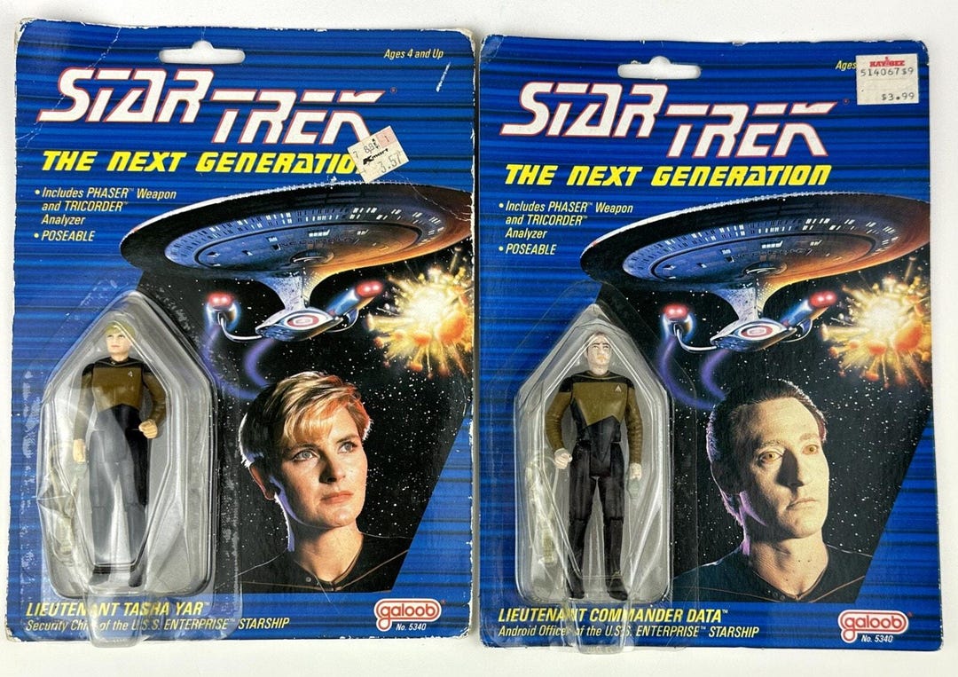 Star Trek TNG - 2 Action Figures: Lieutenant Yar, Lieut..comndr Data ...