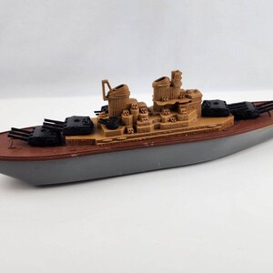 Strombecker 1980s USS New Jersey Battleship 5250 Plastic Model Ship ...