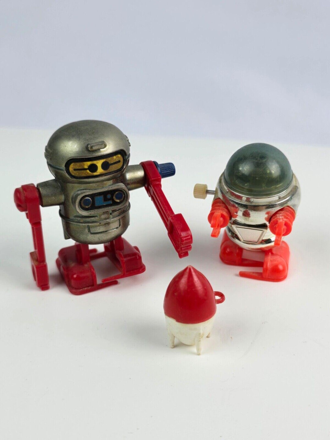 Vintage 1978 Tomy Wind-up Walking Robot Toys Lost in Space & Rotating ...