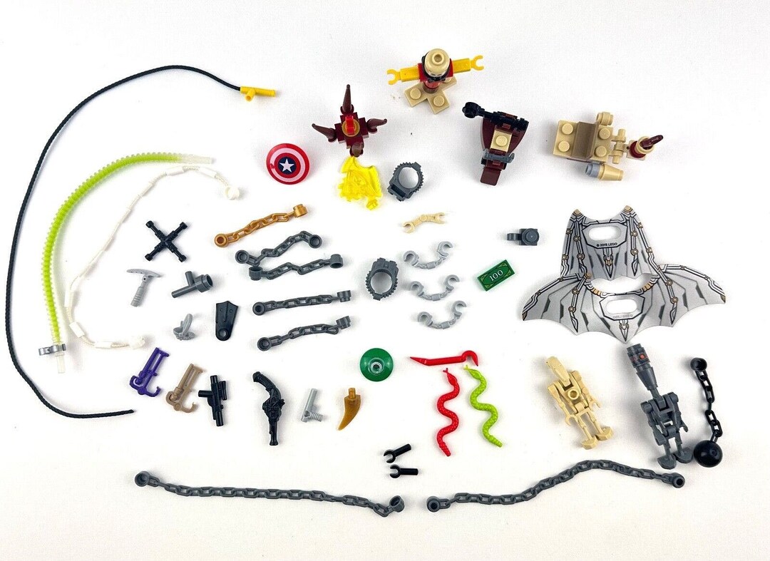 Lego Lot of 40 Random Minifigures Parts Handcuffs, Chains, Snakes ...