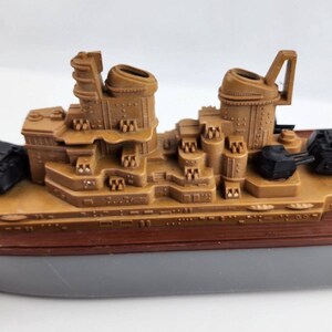 Strombecker 1980s USS New Jersey Battleship 5250 Plastic Model Ship ...