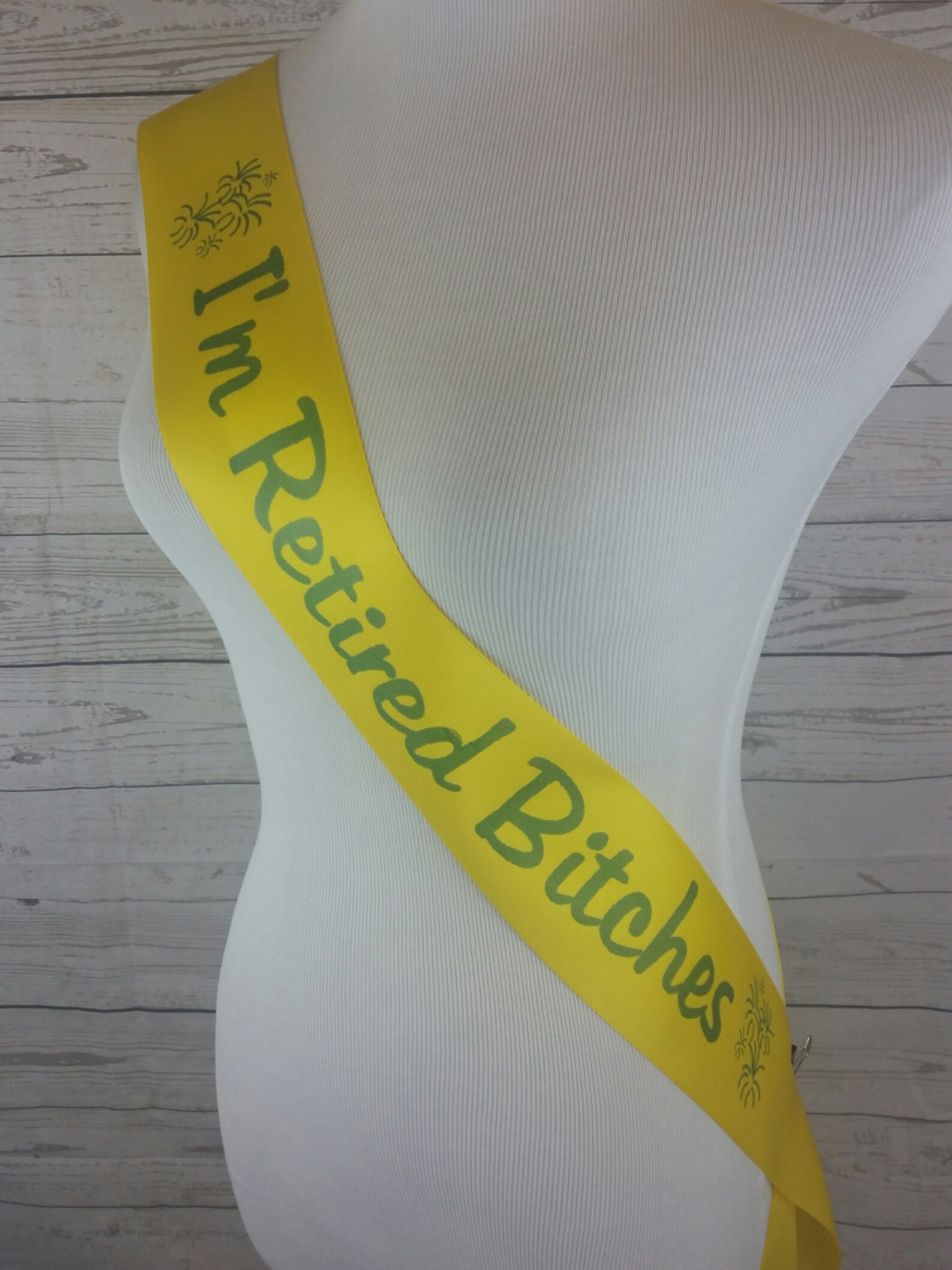 Retirement Party Sash – Funny Retired Employee Gift - Etsy