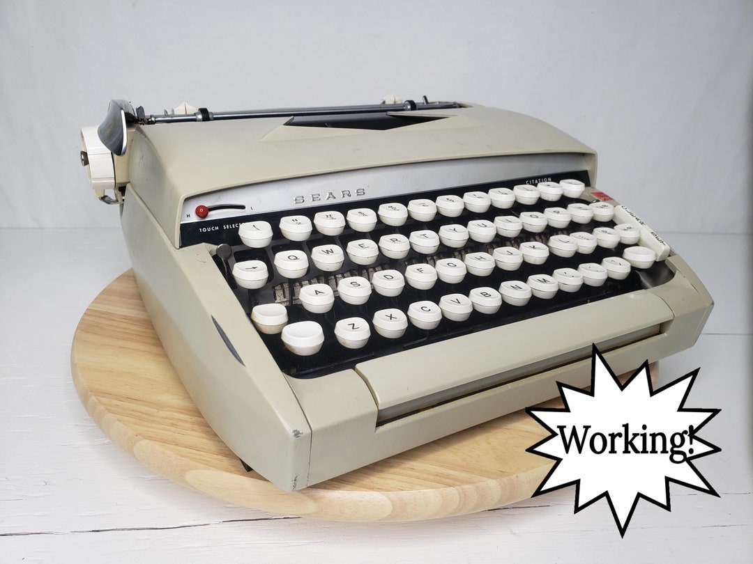 Cursive Font Sears Tower Citation Working Typewriter & Case (by Smith ...
