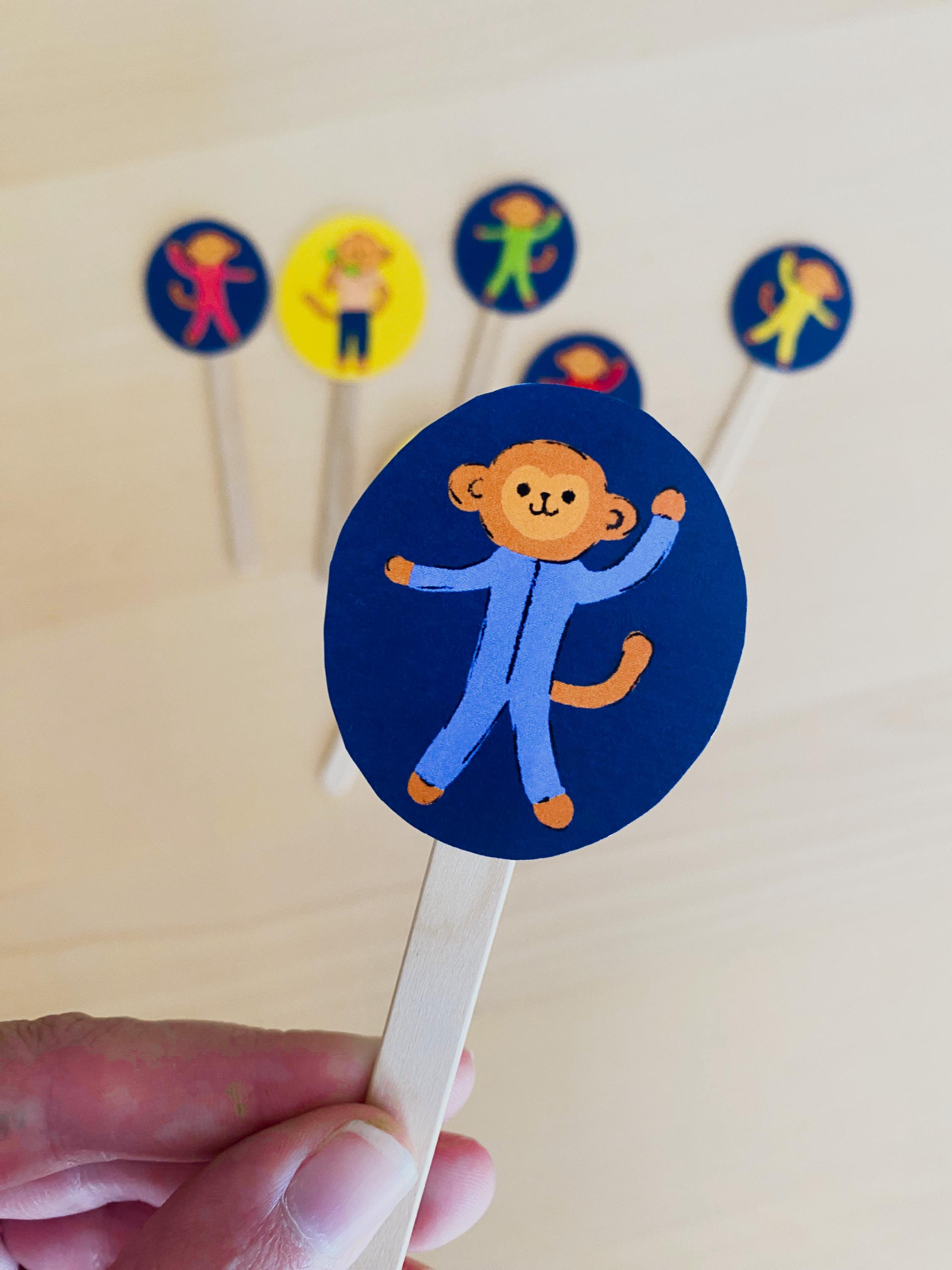 Five Little Monkeys Jumping on the Bed Printable Props and Lyrics Sheet ...