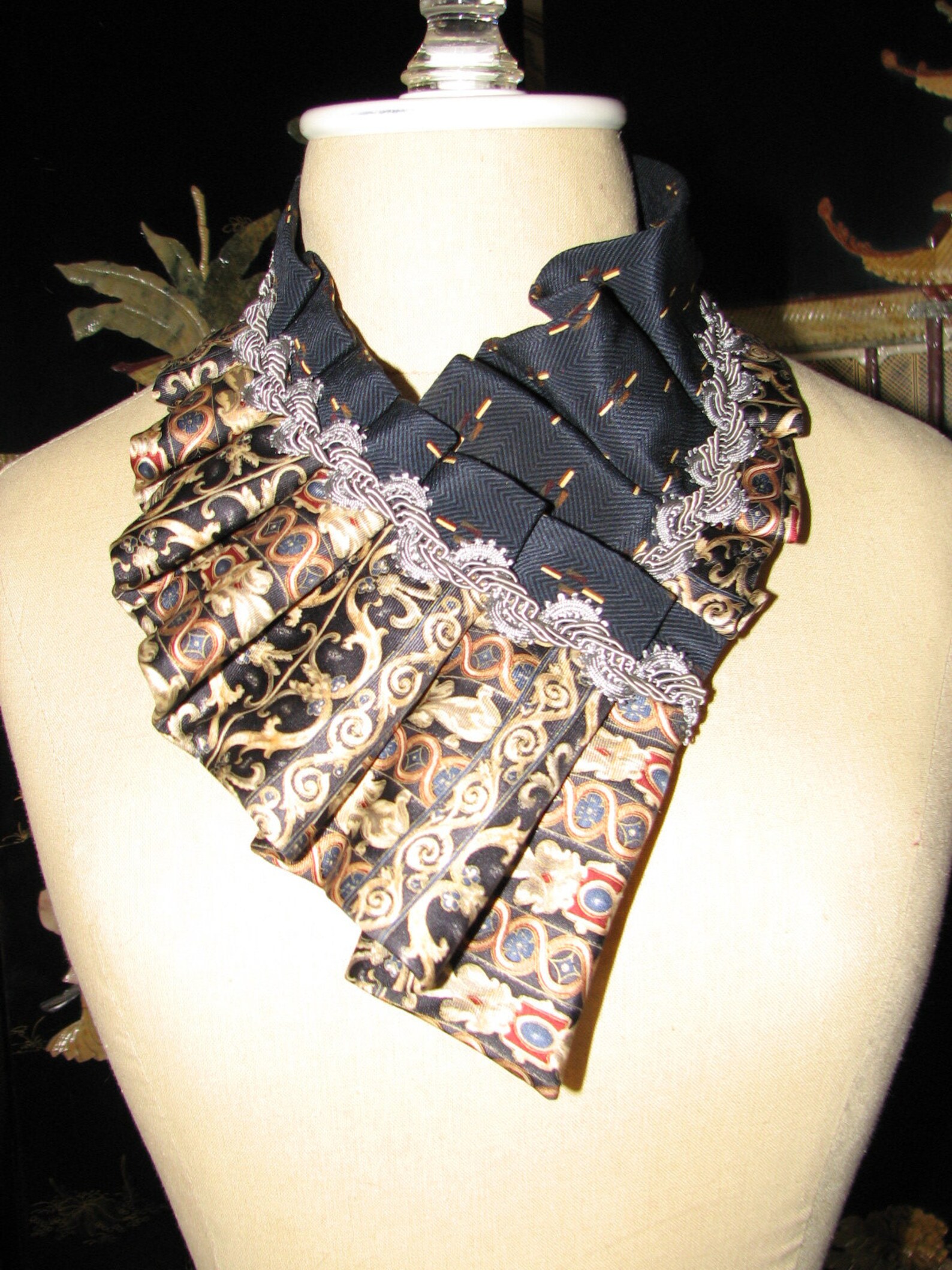 Pleated Scarf - Women's Ascot - Ruffled Cravat - OOAK Accessory - Etsy