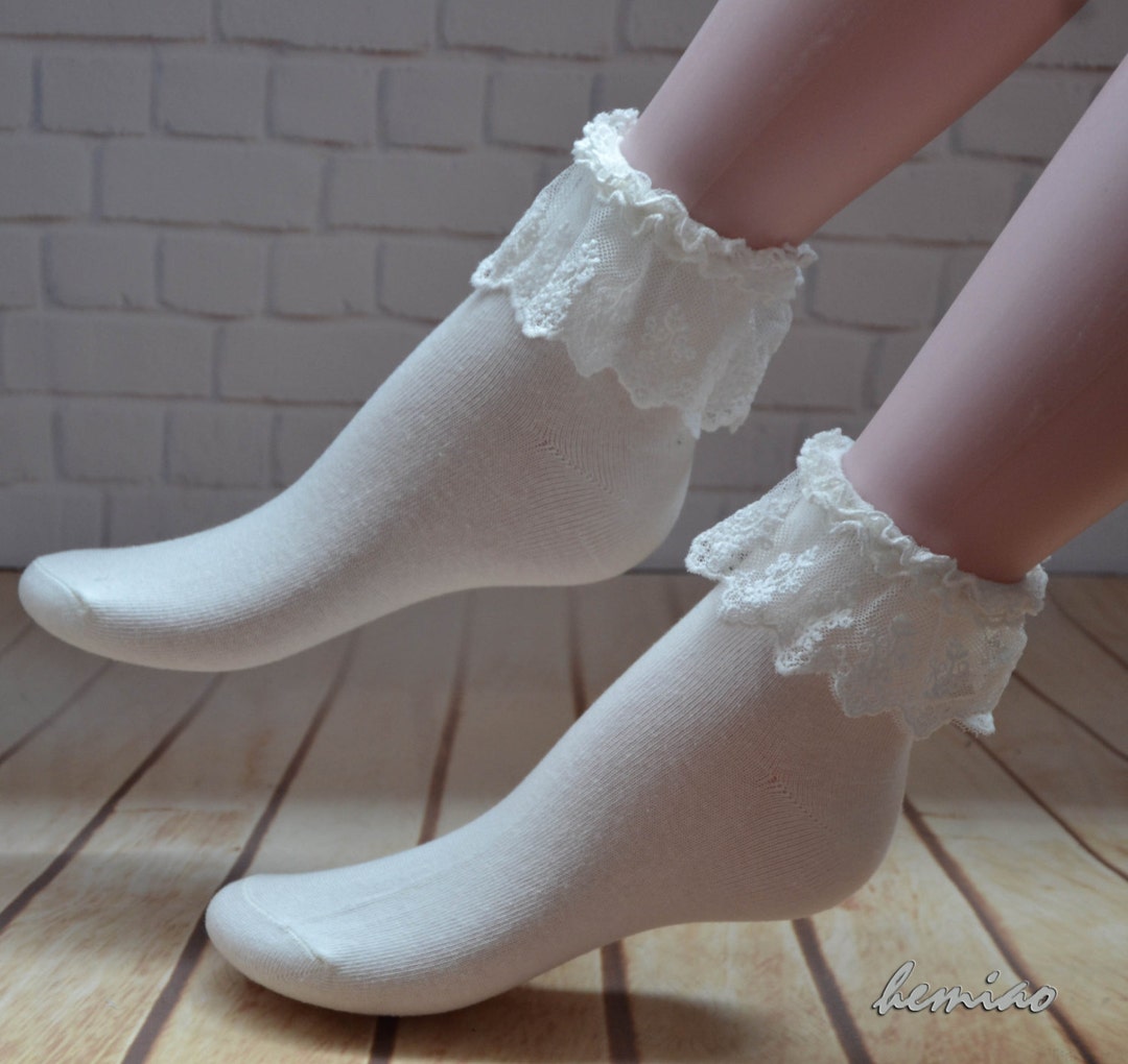 White ankle socks women store