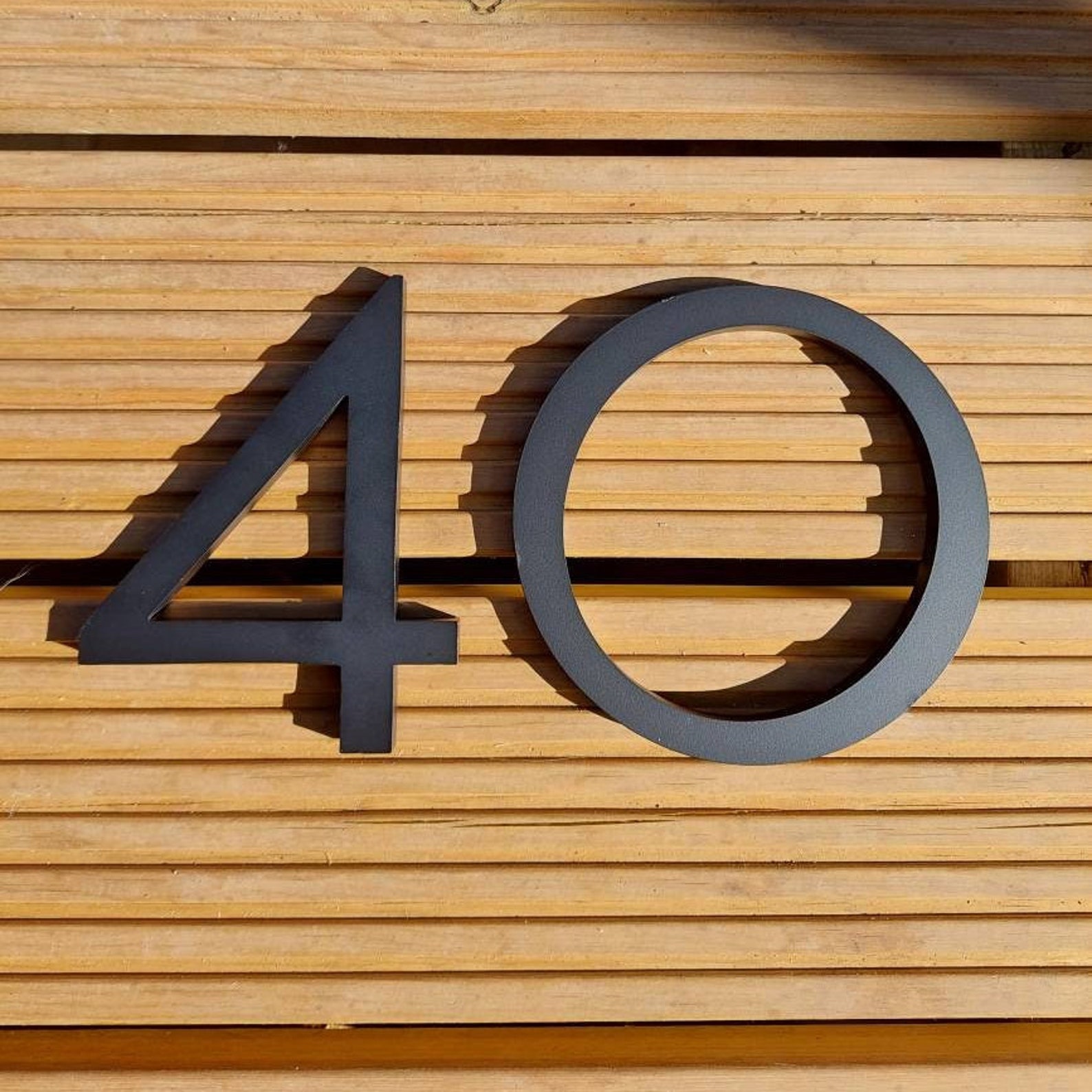 Black Metal House Numbers Floating House Numbers 10 & 15cm Modern House ...