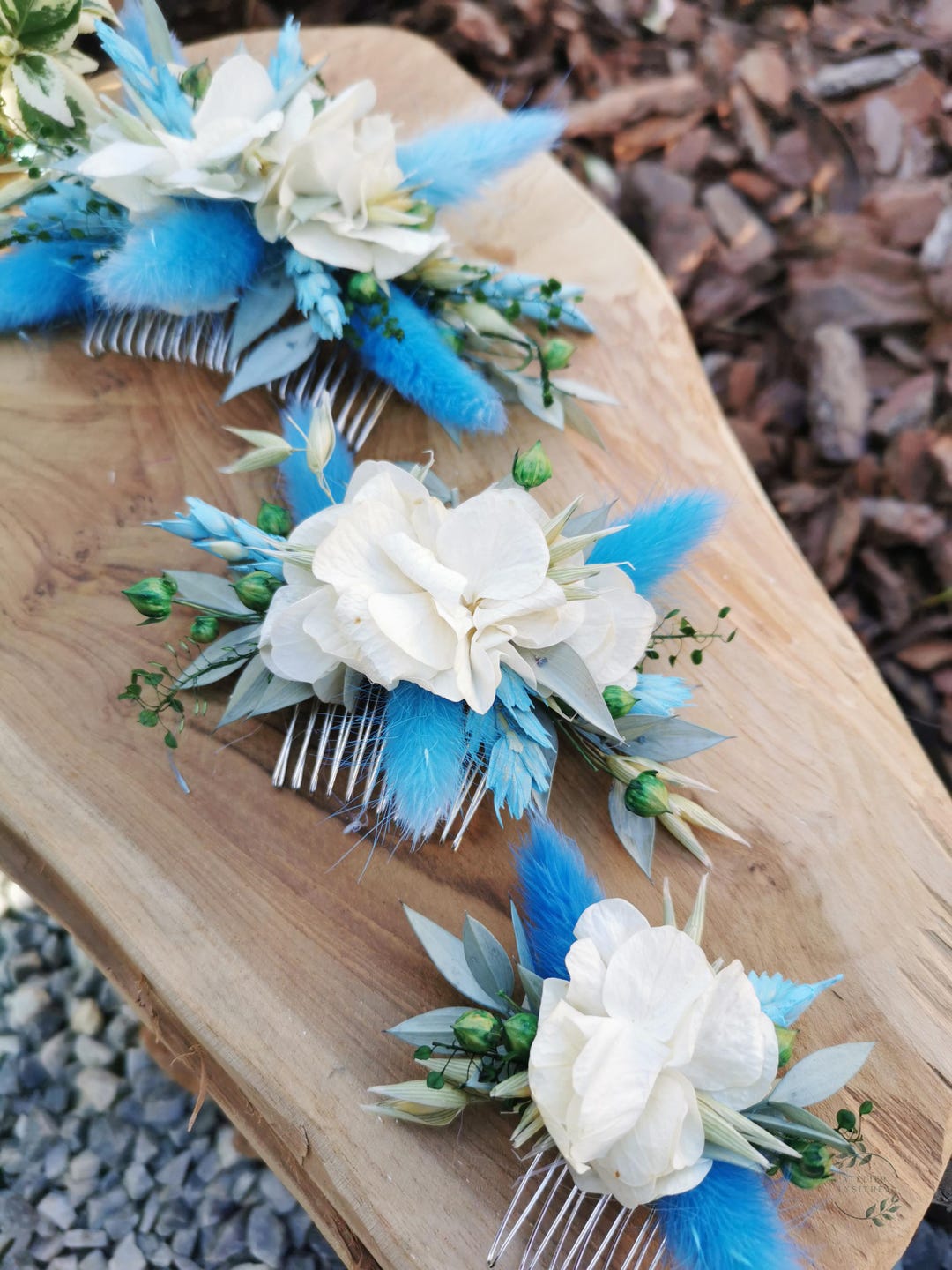 "leah" Flower Comb, Dried and Stabilized Flowers, Blue, Ivory and Green ...