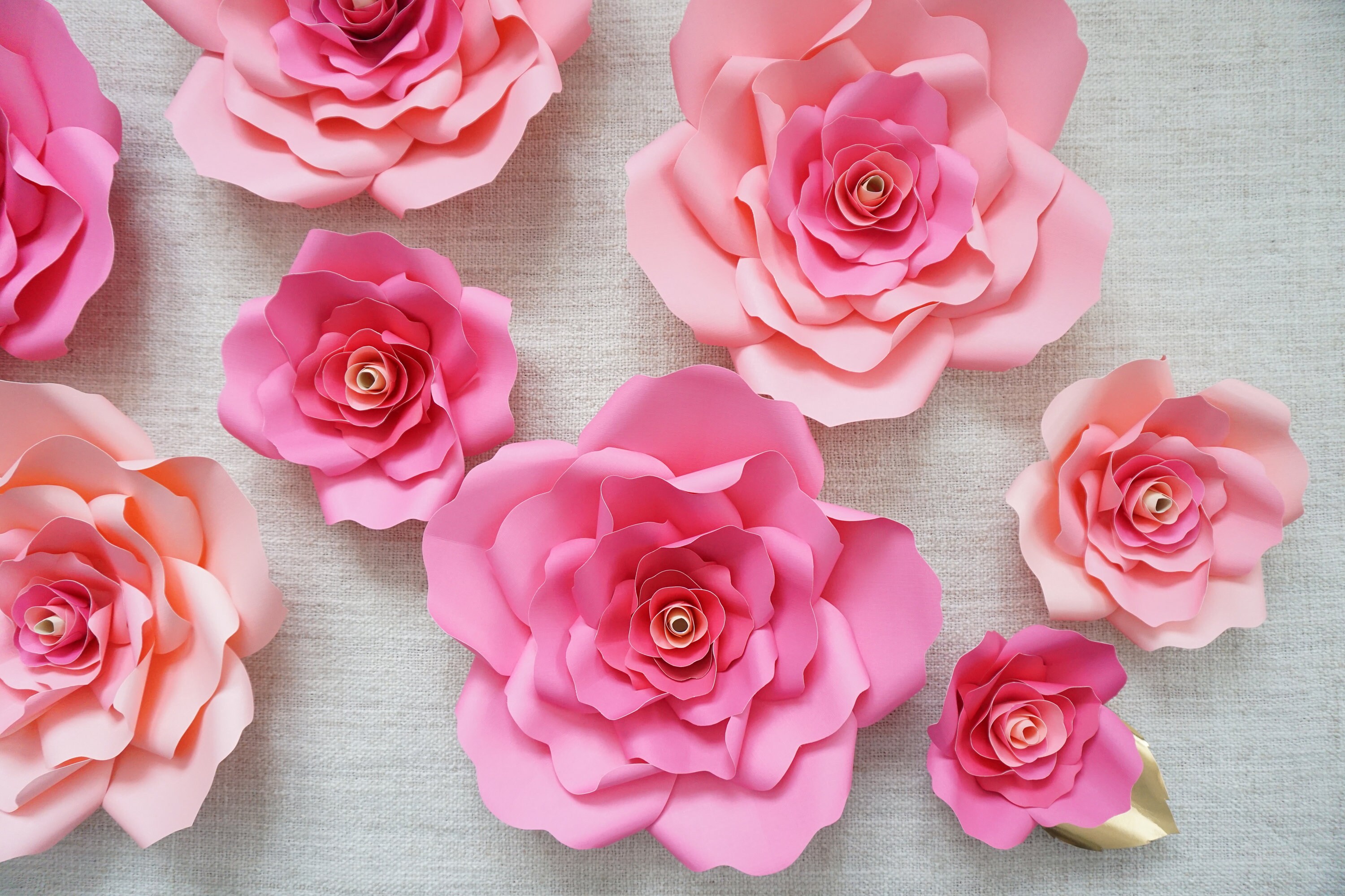 Pink Paper Flower Set - Pink Paper Roses With Gold Detail - Floral ...