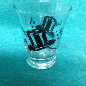 Cocktail Shaker Set Glass Top Hat With 4 Glasses by Libbey Vintage Art ...