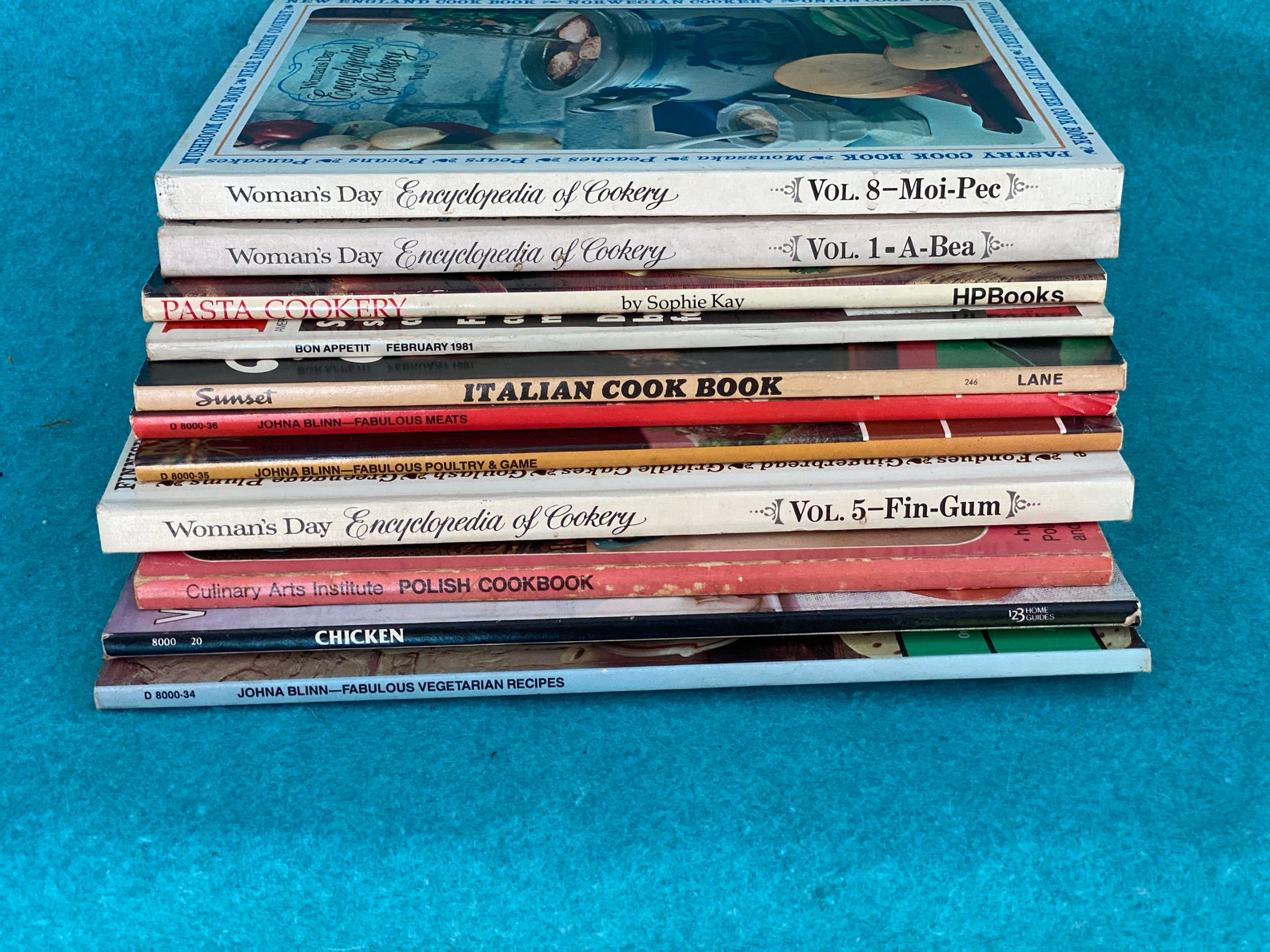 Cookbooks Set of 10 Assorted Vintage Cook Books With 1 - Etsy