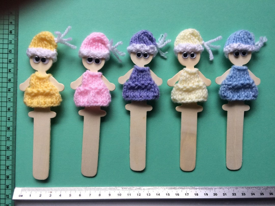 Party Place Marker Bookmark, Puppet, Doll. Wooden Stick With Hand ...