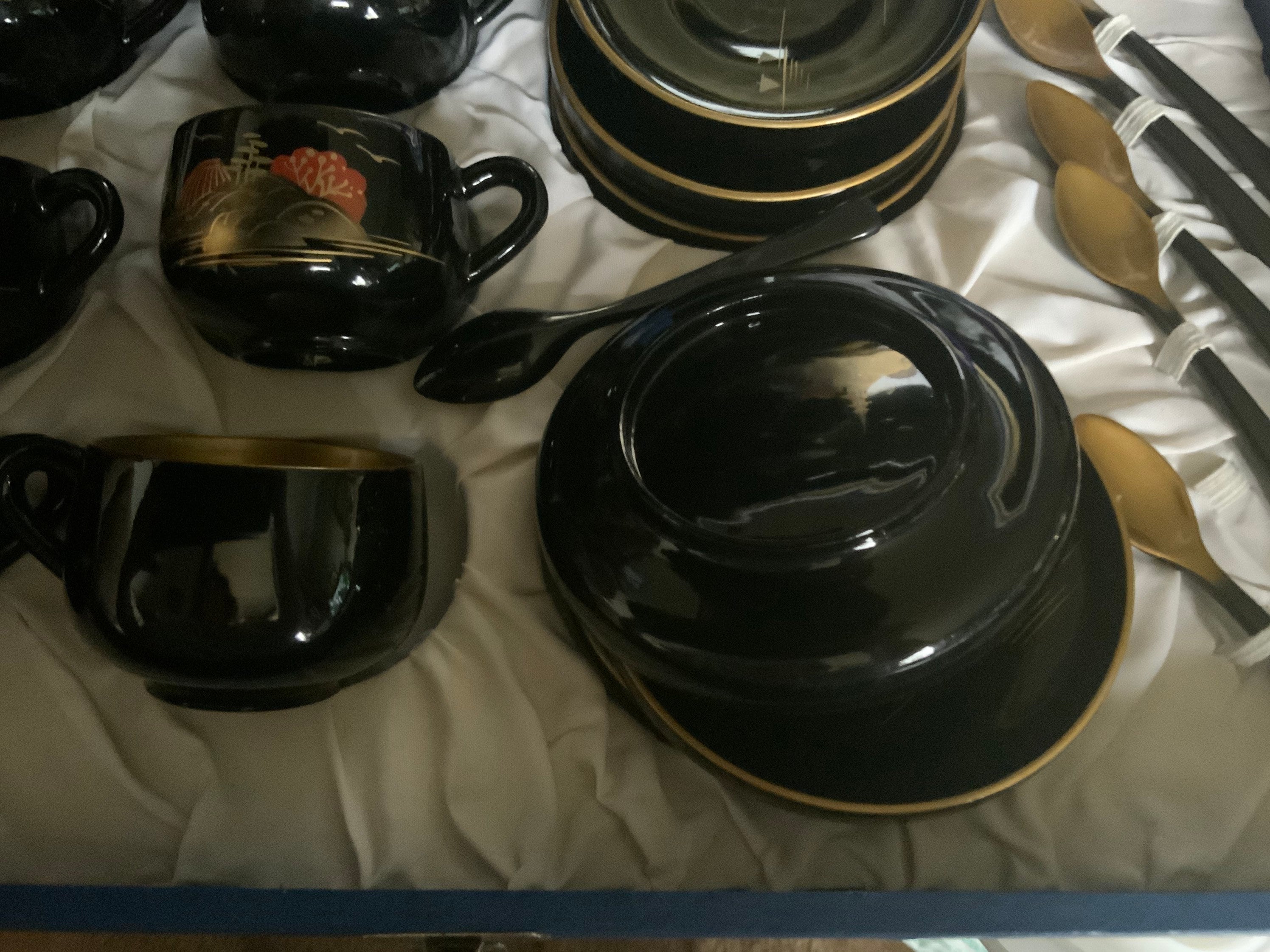 Japanese Lacquerware Tea Set, Teacups, Saucers, Spoons and Tray in ...