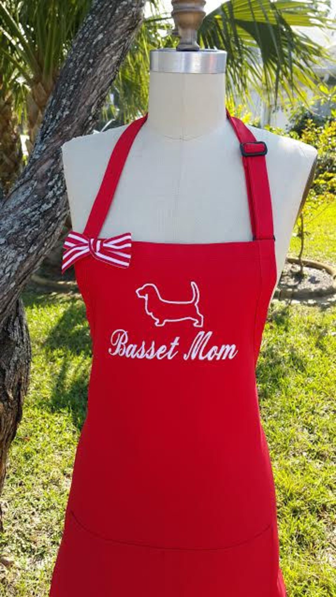 Personalized Pet and MOM Apron / Silhouette Basset Dog / Red and White ...