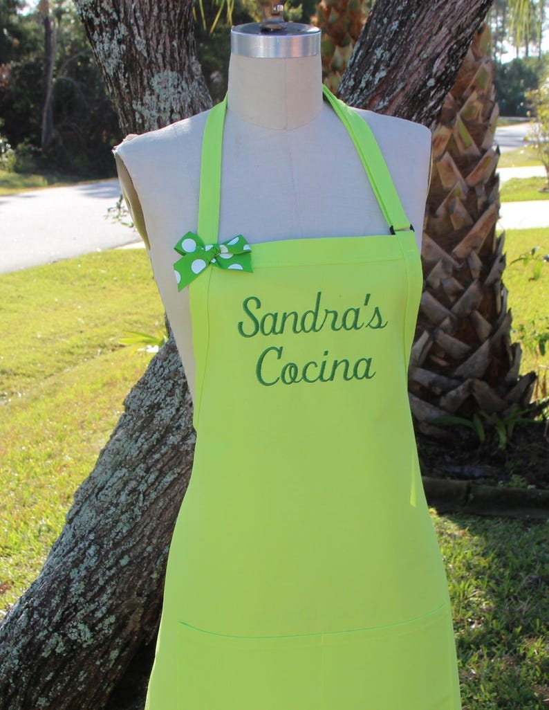 Personalized Sandra's Cocina Lime Green Apron/ Elegant Apron / Hostess ...