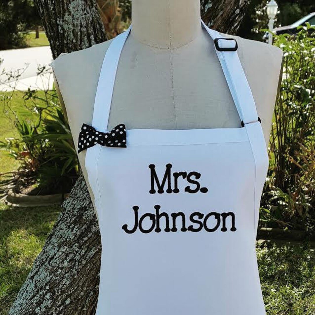 Mrs.johnson Personalized White Apron/ Wedding Apron/ Teacher Gift Idea ...