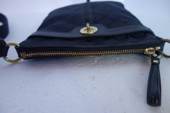 Coach signature collection crossbody swingpack Black … - Gem