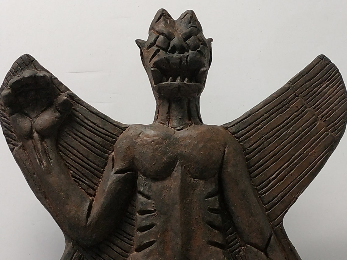 Large Pazuzu Demon Statue by Artist " Ting Hua Liu ",18"x11.25"x2.25 ...