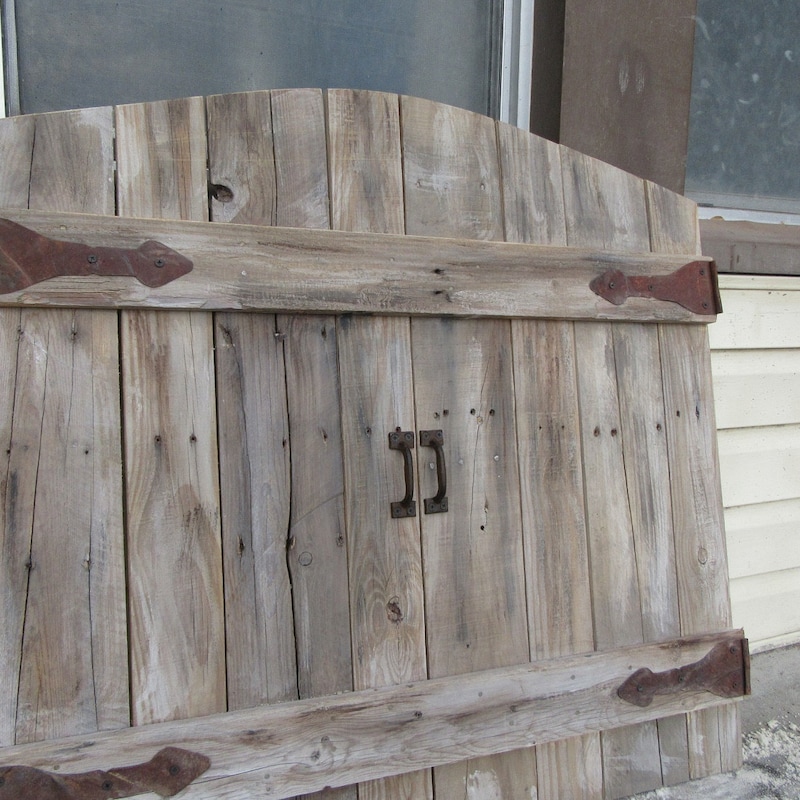 Rusty Hinge - Etsy