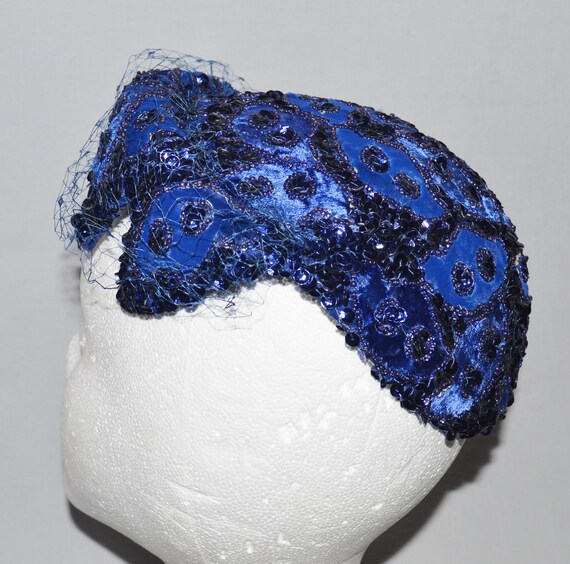 Vintage Hat - Dark Blue Velvet Juliet Cap with Dark B… - Gem