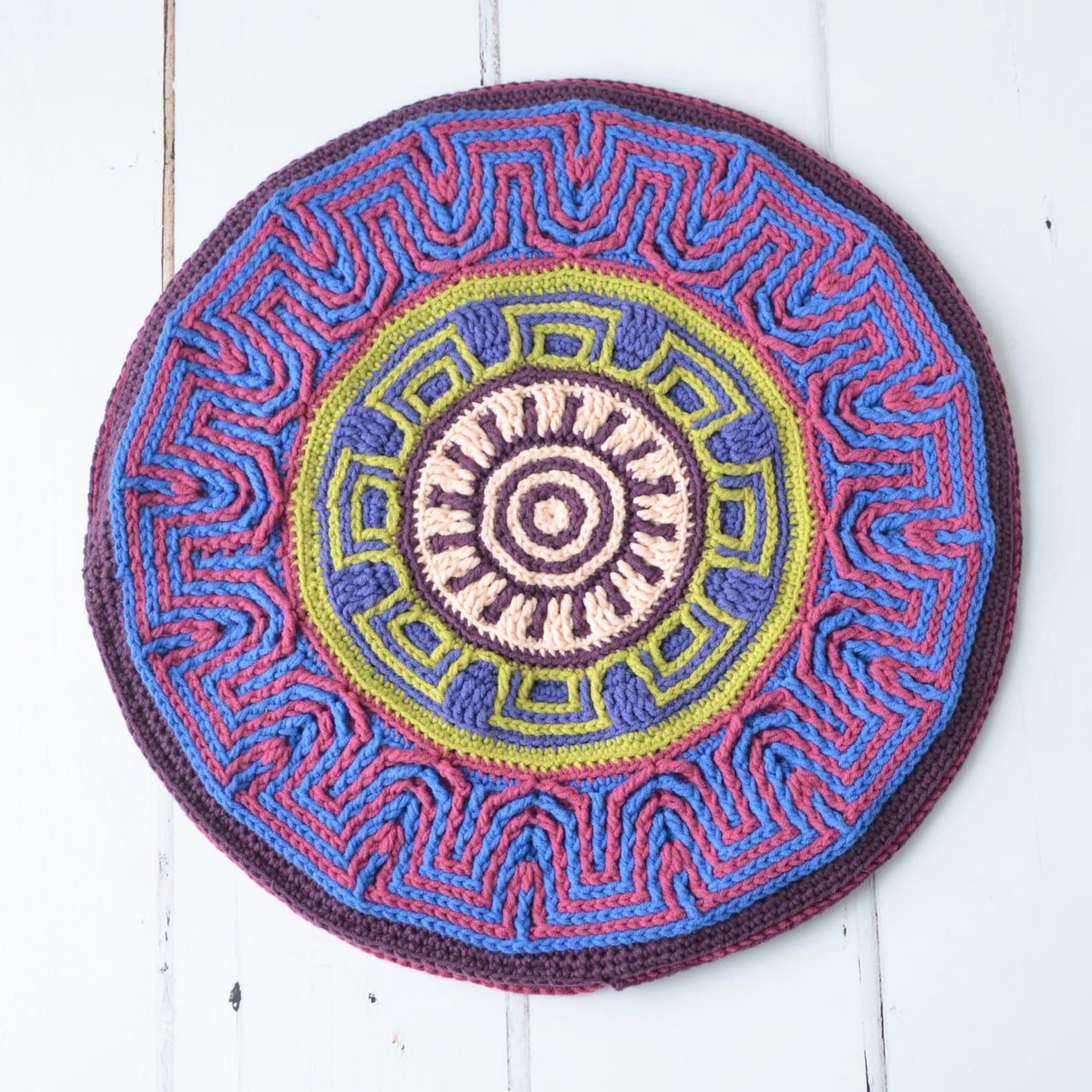 PATTERN overlay crochet mandala labyrinth stripes wall - Etsy.de