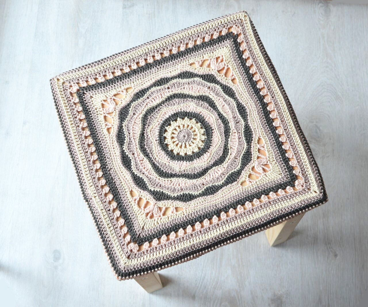 Mandala Square Crochet