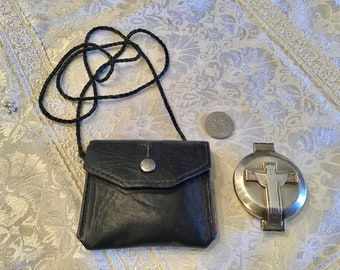 Antique Sterling Silver and Gold Wash Holy Communion Pyx Communion Host ...