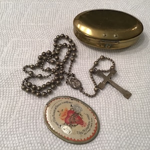 WWII Soldier’s Military Issued Rosary Scapular Trench Art Brass Case ...