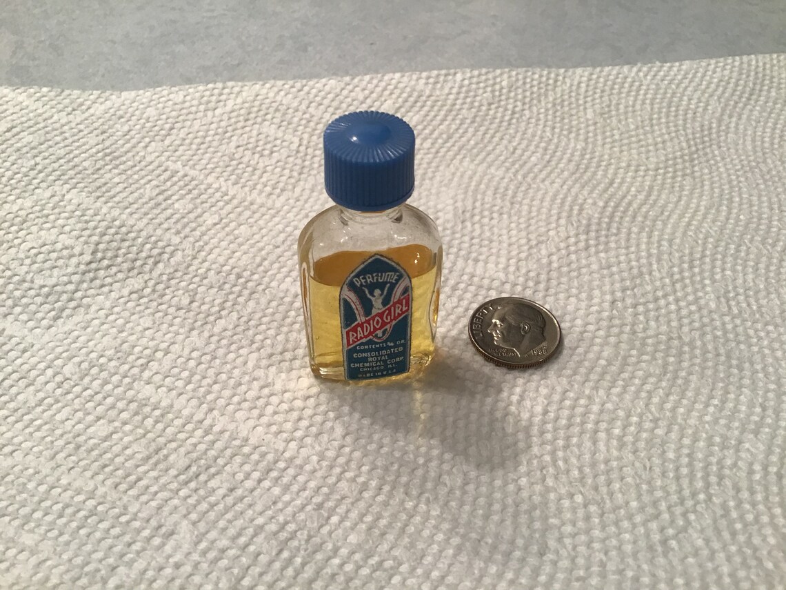 1/2++ Full Original RADIO GIRL Perfume Bottle ~ Art Deco ~ Rare Vintage ...