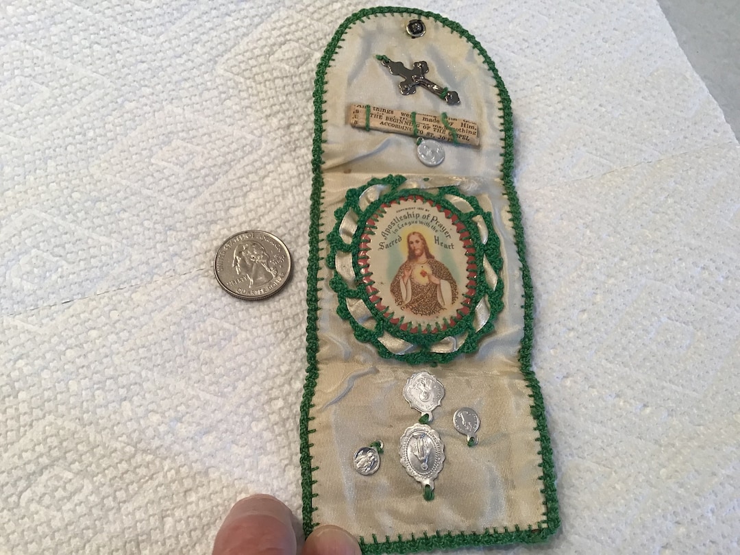 Vintage Sacred Heart Medals Crucifix Oratory Pocket Leather Prayer ...