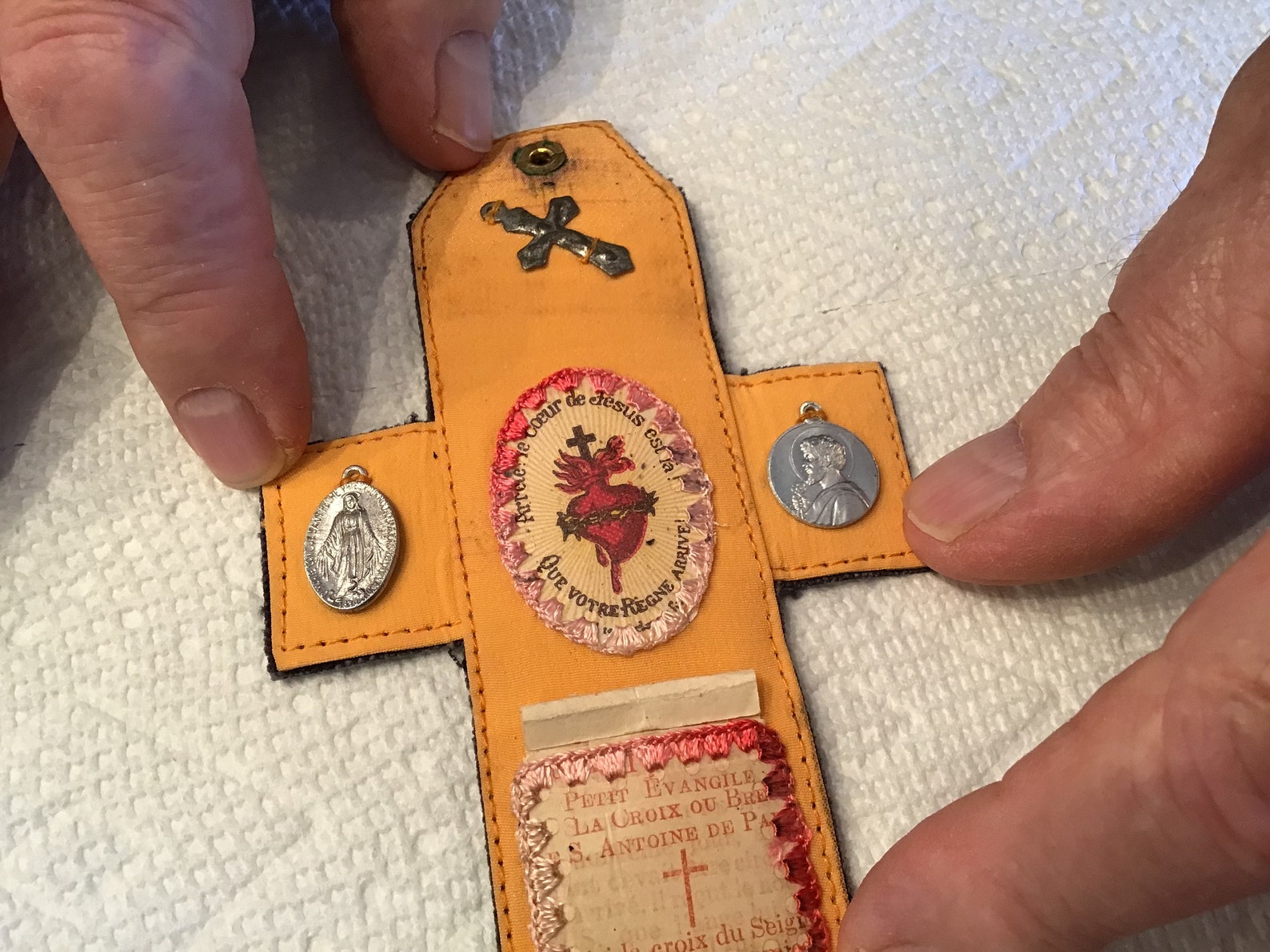 Antique Leather Sacred Heart Medals Crucifix Oratory Pocket Prayer ...