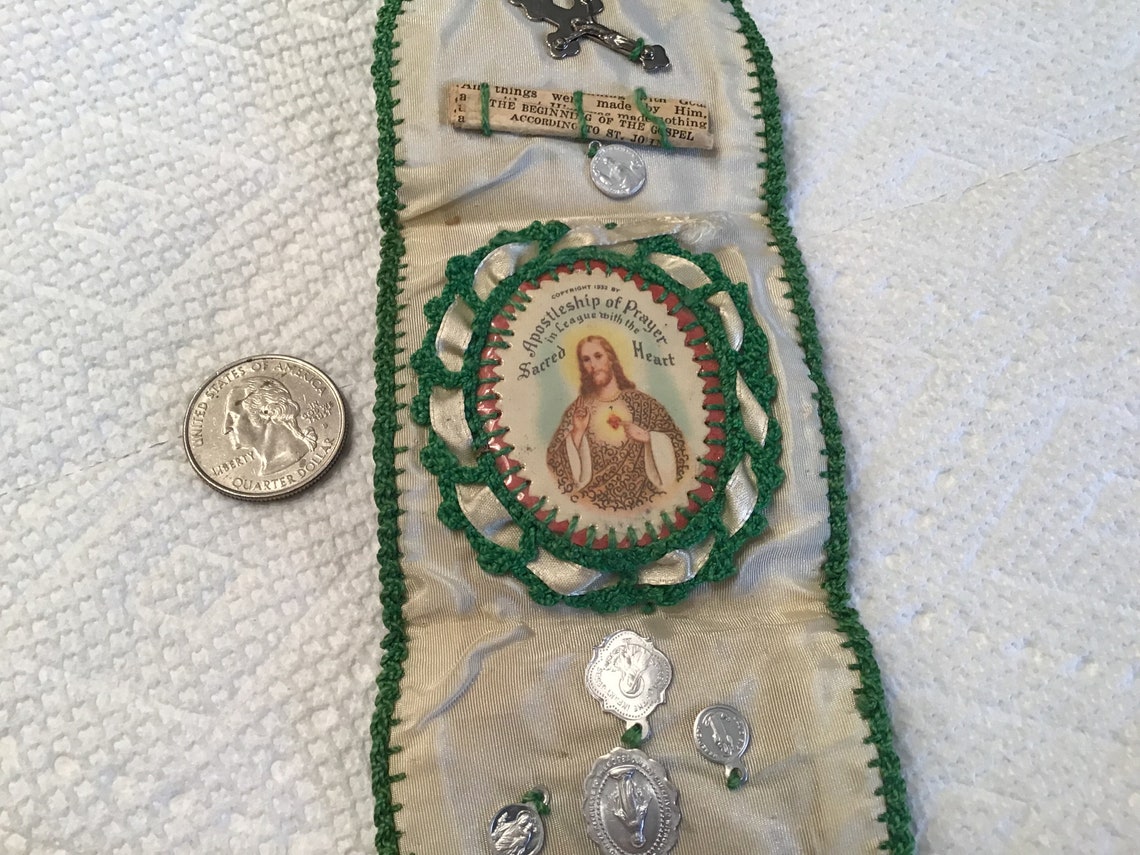 Vintage Sacred Heart Medals Crucifix Oratory Pocket Leather Prayer ...