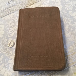WWI Old and New Testament ARMY and NAVY Edition Holy Bible Prayer Book ...