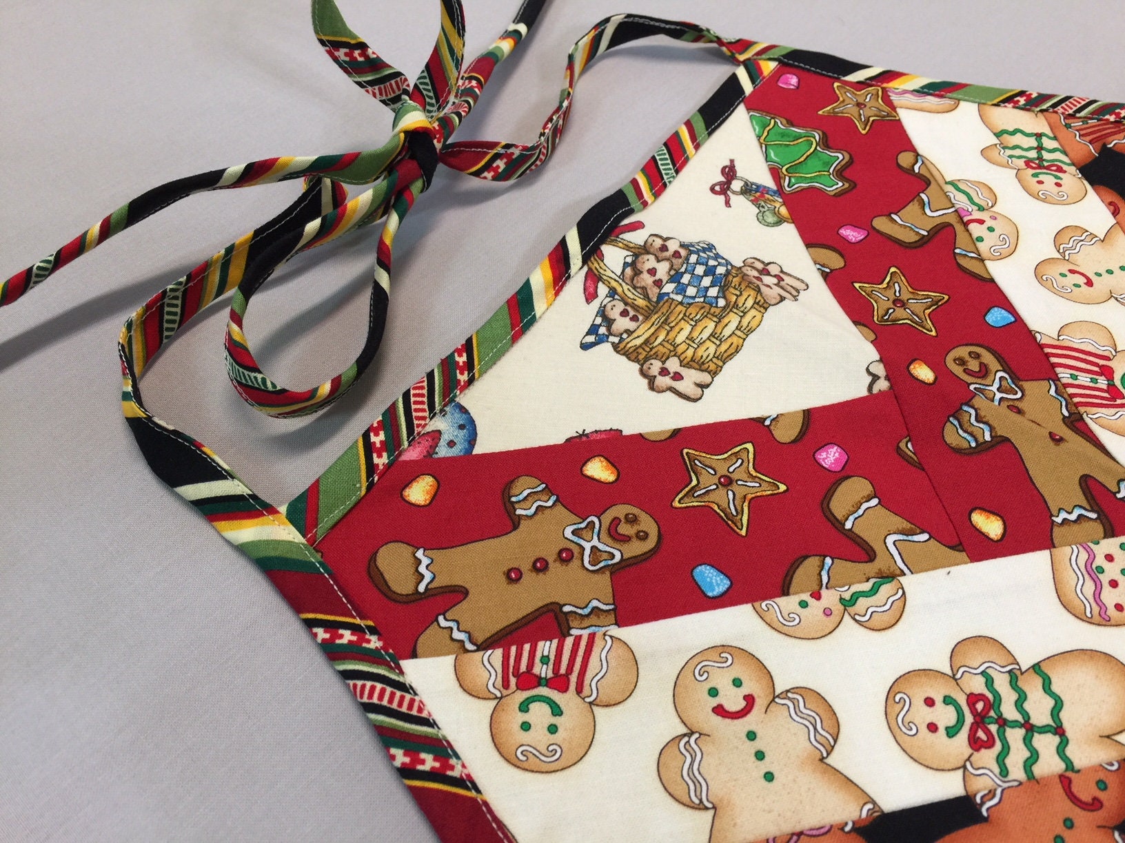 Gingerbread Apron, Gingerbread Themed Designer Apron, Chef Style Apron ...